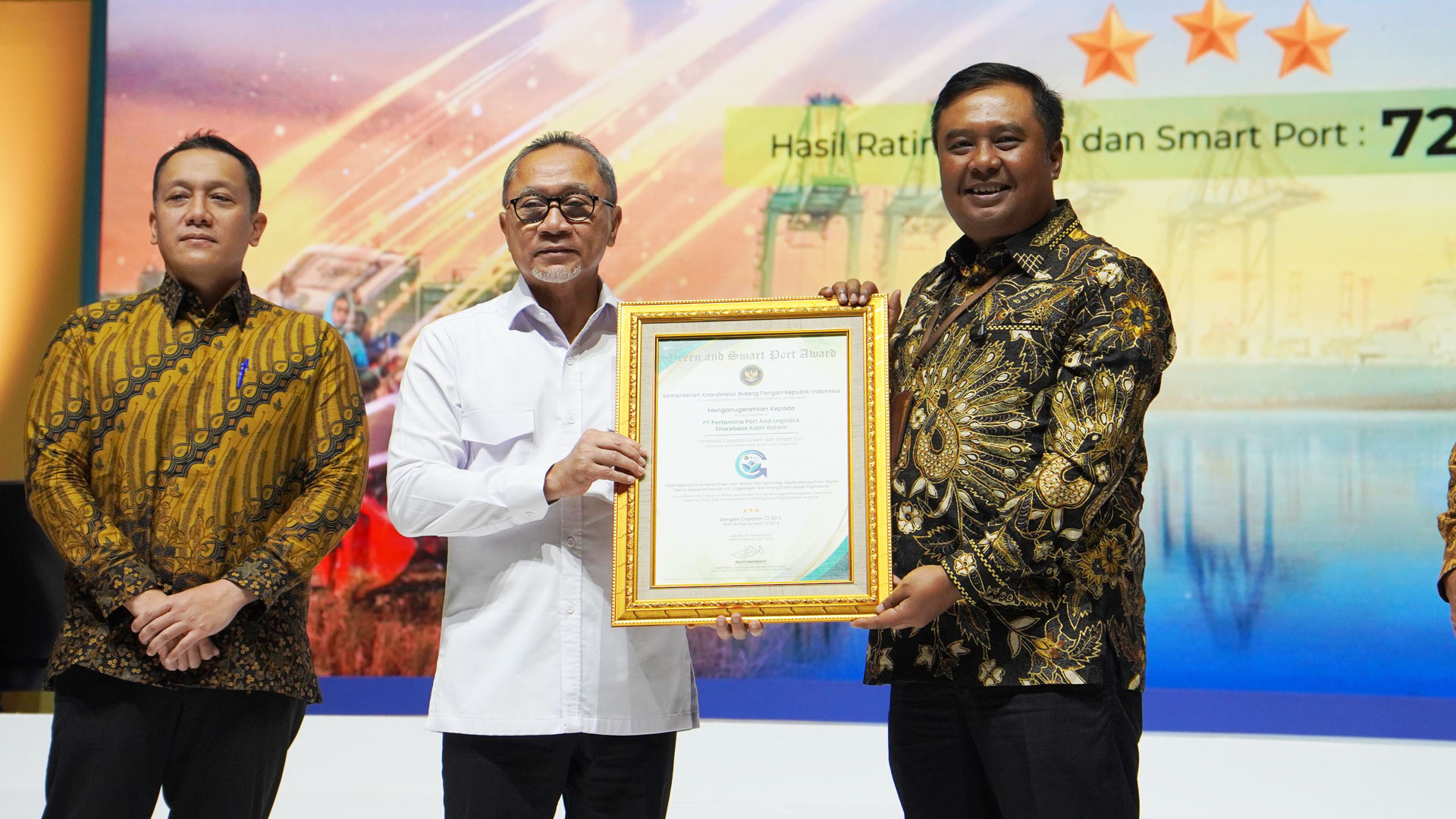 Implementasikan Keberlanjutan, Pertamina Port and Logistics Raih Penghargaan Green & Smart Port 2025